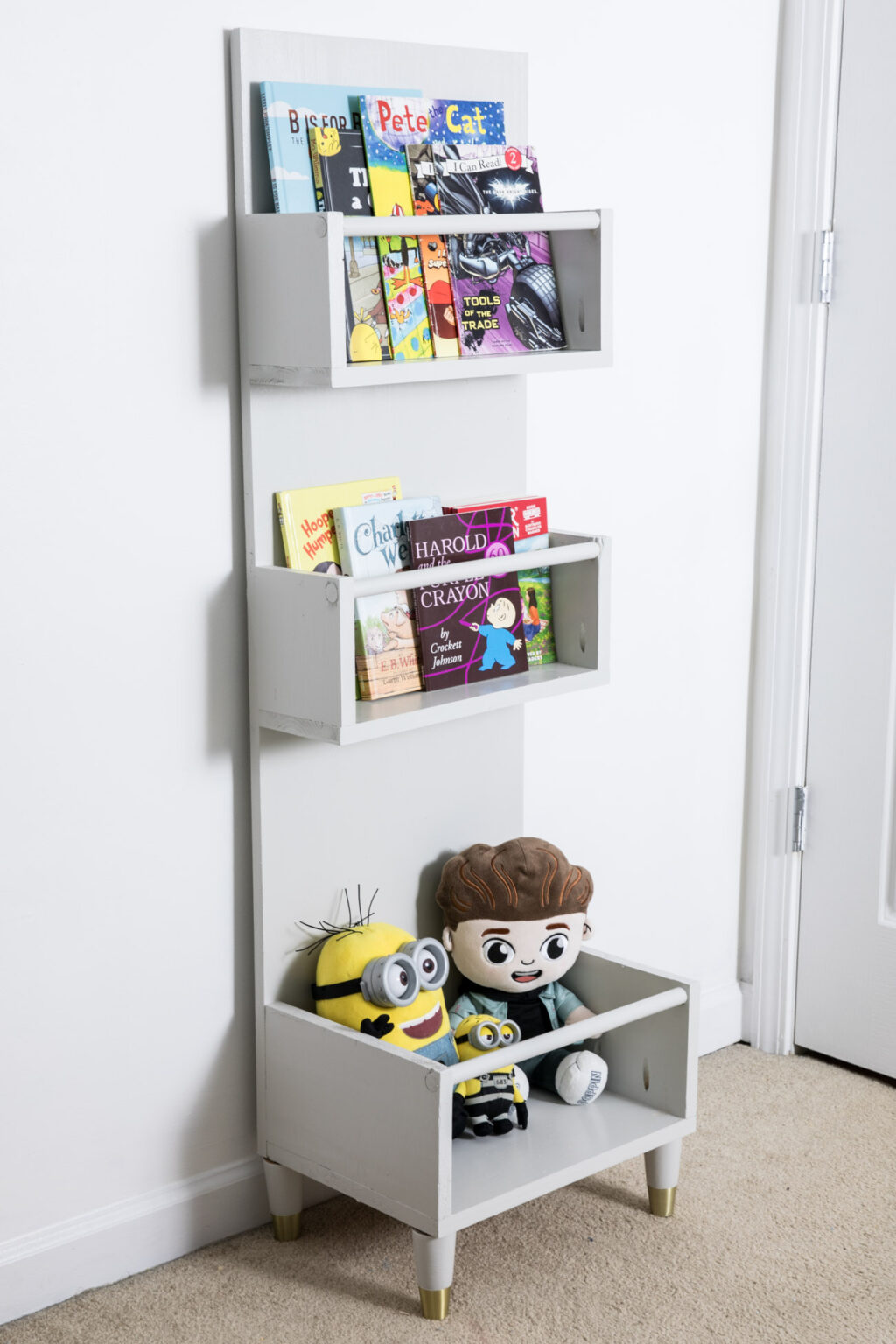 DIY Book and Toy Rack - Erin Spain