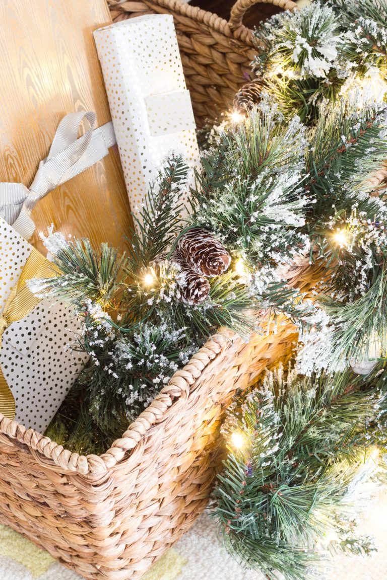 Holiday Home Tour (Part 1) & a Blog Hop - Erin Spain