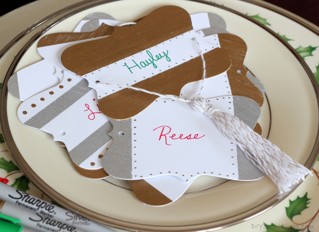Holiday Place Cards made with Sharpie Markers - Erin Spain